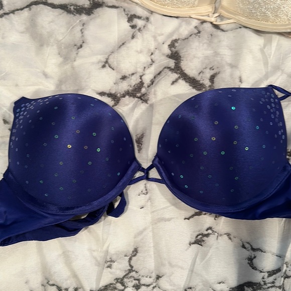 Victoria's Secret | Intimates & Sleepwear | Miraculous Plunge Holiday ...